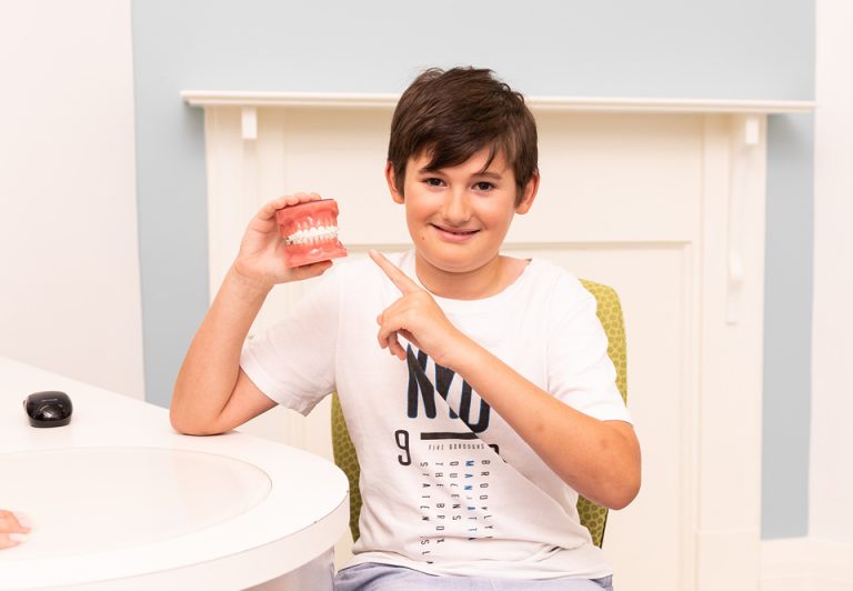 Overbite/Overjet: Causes, Symptoms & How is it Treated? « Smile Team ...